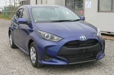 toyota yaris in Rome - vehicle code: 1755 - Rentifa